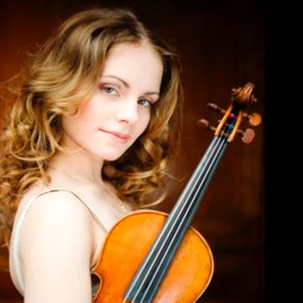 Violinist Julia Fischer Plays Brahms – My Classical Notes